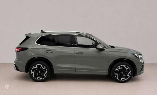 Zaļš Volkswagen Tiguan 2024 Kauņa, ar dzinēja tilpumu 1.97 L un nobraukumu 73 tūkst. km par 39800 €, foto 5 vietnē AUTOMOTO.COM.LV