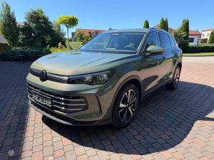 Zaļš Volkswagen Tiguan 2024 Klaipėda, ar dzinēja tilpumu 1.50 L un nobraukumu 20 tūkst. km par 34700 €, foto  vietnē AUTOMOTO.COM.LV