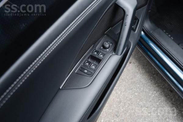 Volkswagen Tiguan 2024 in Riga on AUTOMOTO.COM.LV Green Volkswagen Tiguan 2024 in Riga, with an engine capacity of 1.50 L and mileage of 74 thousand km for 28950 €, photo 10 on AUTOMOTO.COM.LV