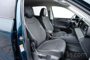 Green Volkswagen Tiguan 2024 in Riga, with an engine capacity of 1.50 L and mileage of 65 thousand km for 28950 €, photo 6 on AUTOMOTO.COM.LV