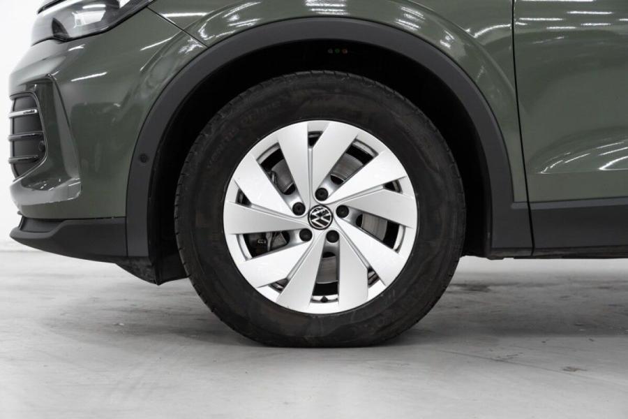 Zaļš Volkswagen Tiguan 2024 Viļņa, ar dzinēja tilpumu 2.00 L un nobraukumu 73 tūkst. km par 29500 €, foto 25 vietnē AUTOMOTO.COM.LV