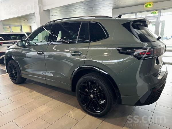 Zaļš Volkswagen Tiguan 2025 Valmiera, ar dzinēja tilpumu 1.50 L un nobraukumu 10 tūkst. km par 48900 €, foto 3 vietnē AUTOMOTO.COM.LV