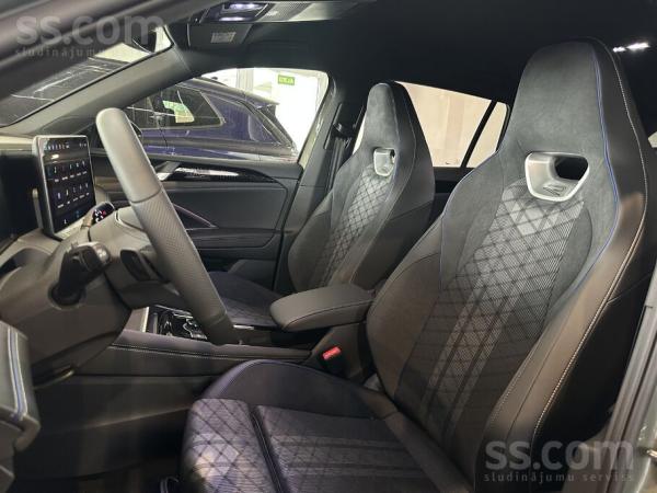Zaļš Volkswagen Tiguan 2025 Valmiera, ar dzinēja tilpumu 1.50 L un nobraukumu 10 tūkst. km par 48900 €, foto 10 vietnē AUTOMOTO.COM.LV