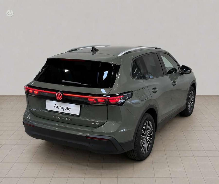 Zaļš Volkswagen Tiguan 2025 Kauņa, ar dzinēja tilpumu 1.50 L un nobraukumu 26 tūkst. km par 28800 €, foto 5 vietnē AUTOMOTO.COM.LV
