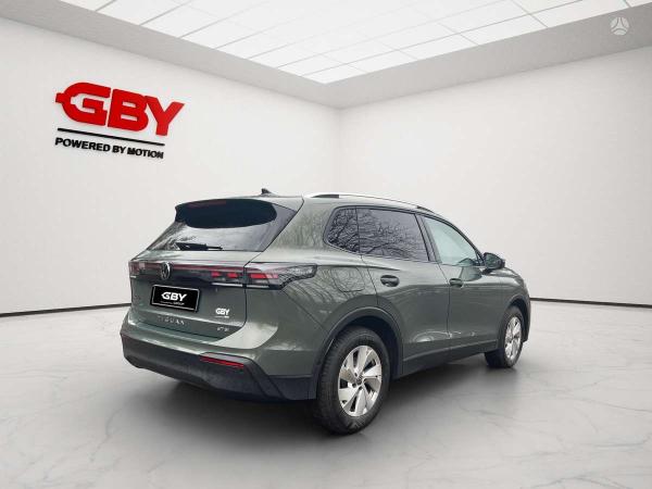 Green Volkswagen Tiguan 2025 in Vilnius, with an engine capacity of 1.50 L and mileage of 36 thousand km for 31500 €, photo 5 on AUTOMOTO.COM.LV