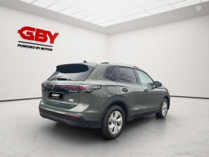 Zaļš Volkswagen Tiguan 2025 Viļņa, ar dzinēja tilpumu 1.50 L un nobraukumu 36 tūkst. km par 31500 €, foto 6 vietnē AUTOMOTO.COM.LV