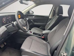 Zaļš Volkswagen Tiguan 2025 Viļņa, ar dzinēja tilpumu 1.50 L un nobraukumu 36 tūkst. km par 31500 €, foto 9 vietnē AUTOMOTO.COM.LV