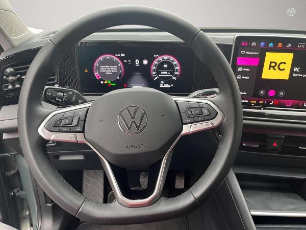 Green Volkswagen Tiguan 2025 in Vilnius, with an engine capacity of 1.50 L and mileage of 36 thousand km for 31500 €, photo 9 on AUTOMOTO.COM.LV