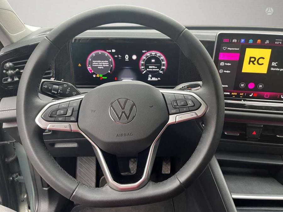Zaļš Volkswagen Tiguan 2025 Viļņa, ar dzinēja tilpumu 1.50 L un nobraukumu 36 tūkst. km par 31500 €, foto 10 vietnē AUTOMOTO.COM.LV