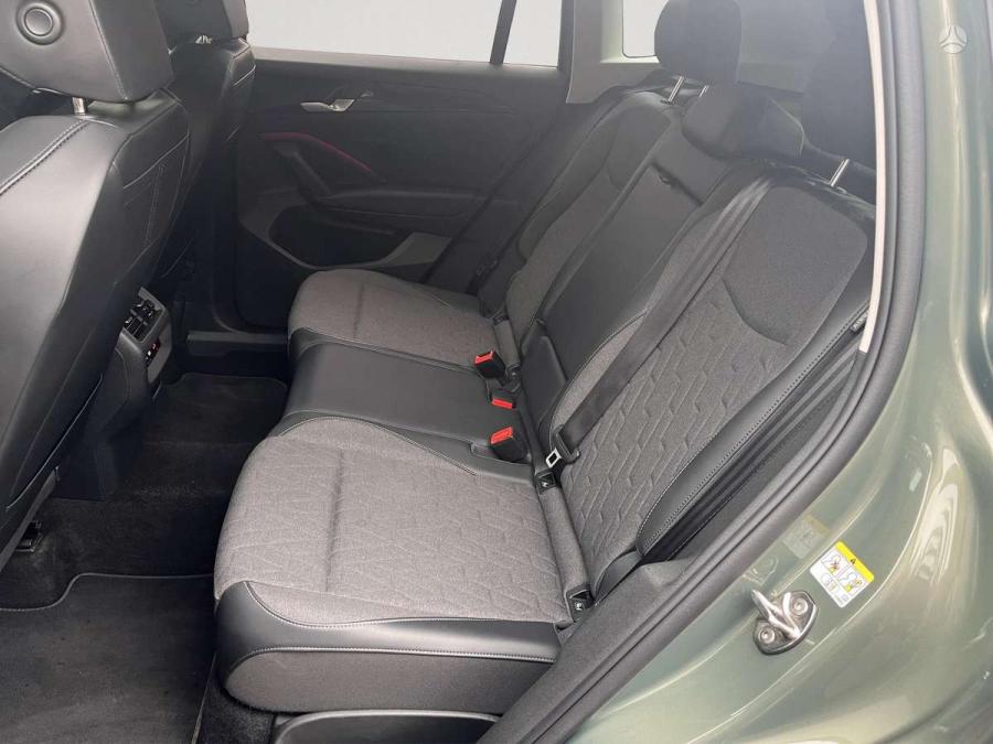 Zaļš Volkswagen Tiguan 2025 Viļņa, ar dzinēja tilpumu 1.50 L un nobraukumu 36 tūkst. km par 31500 €, foto 11 vietnē AUTOMOTO.COM.LV