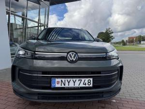 Green Volkswagen Tiguan 2025 in Siauliai, with an engine capacity of 1.50 L and mileage of 26 thousand km for 31999 €, photo 7 on AUTOMOTO.COM.LV