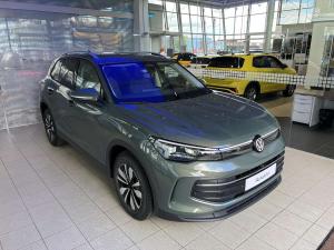 Green Volkswagen Tiguan 2026 in Kaunas, with an engine capacity of 1.50 L and mileage of 0 thousand km for 32670 €, photo 4 on AUTOMOTO.COM.LV