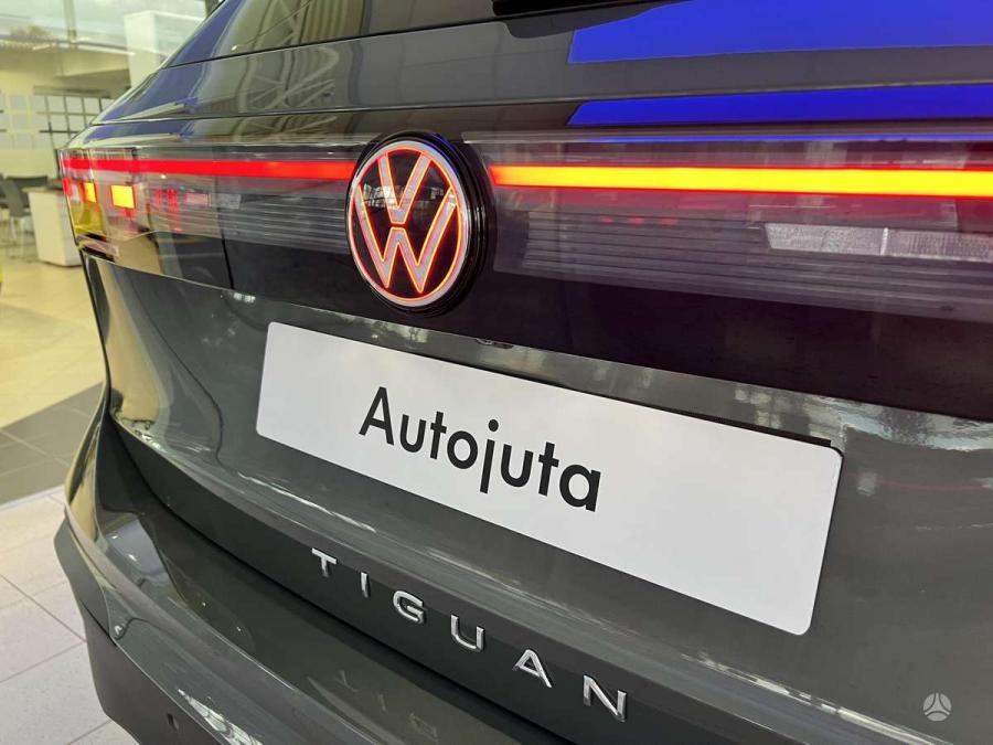 Green Volkswagen Tiguan 2026 in Kaunas, with an engine capacity of 1.50 L and mileage of 0 thousand km for 32670 €, photo 8 on AUTOMOTO.COM.LV