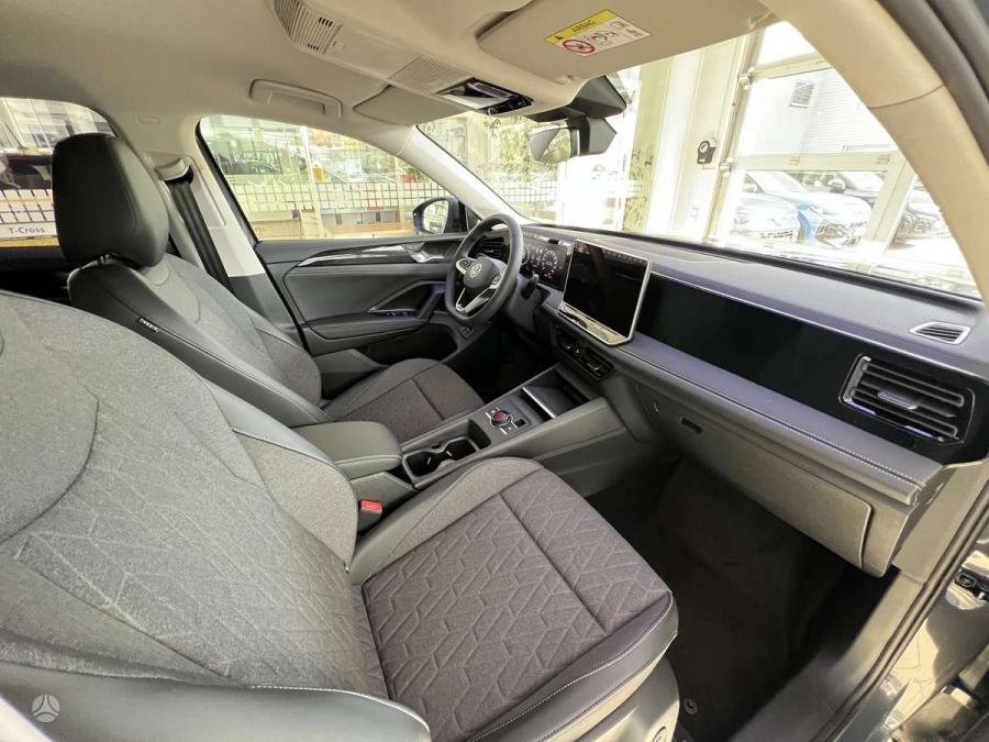 Zaļš Volkswagen Tiguan 2026 Kauņa, ar dzinēja tilpumu 1.50 L un nobraukumu 0 tūkst. km par 32630 €, foto 9 vietnē AUTOMOTO.COM.LV