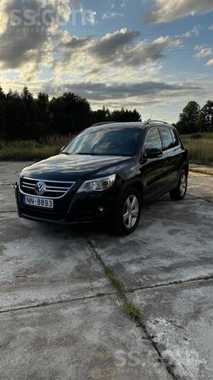 Zaļš Volkswagen Tiguan 2009 Cēsis, ar dzinēja tilpumu 2.00 L un nobraukumu 115 tūkst. km par 7500 €, foto 8 vietnē AUTOMOTO.COM.LV