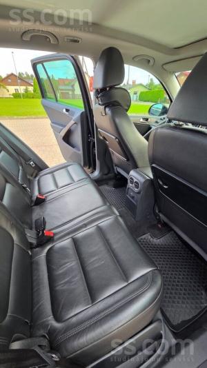 Zaļš Volkswagen Tiguan 2009 Cēsis, ar dzinēja tilpumu 2.00 L un nobraukumu 115 tūkst. km par 7500 €, foto 10 vietnē AUTOMOTO.COM.LV