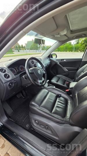 Zaļš Volkswagen Tiguan 2009 Cēsis, ar dzinēja tilpumu 2.00 L un nobraukumu 115 tūkst. km par 7500 €, foto 12 vietnē AUTOMOTO.COM.LV