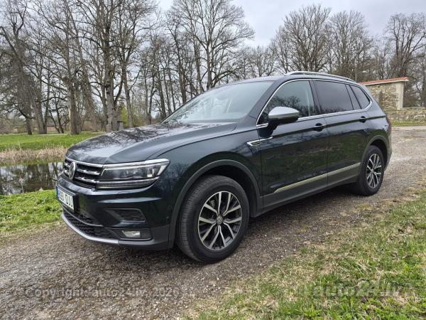 Green Volkswagen Tiguan 2019 in Rakvere, with an engine capacity of 2.00 L and mileage of 262 thousand km for 19000 €, photo 2 on AUTOMOTO.COM.LV