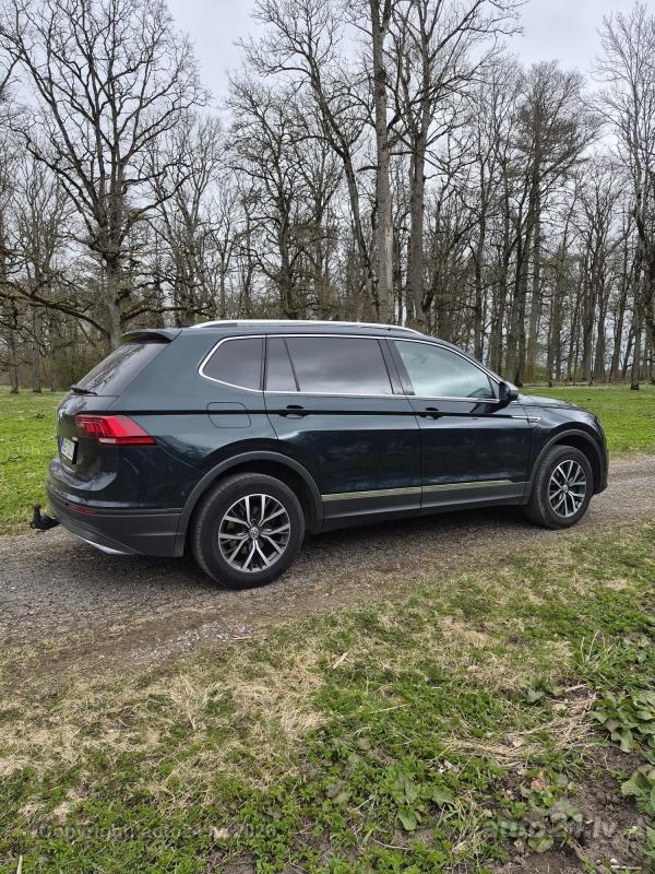 Green Volkswagen Tiguan 2019 in Rakvere, with an engine capacity of 2.00 L and mileage of 262 thousand km for 19000 €, photo 4 on AUTOMOTO.COM.LV