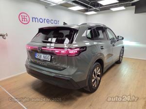Green Volkswagen Tiguan 2024 in Tallinn, with an engine capacity of 1.50 L and mileage of 40 thousand km for 31700 €, photo 7 on AUTOMOTO.COM.LV