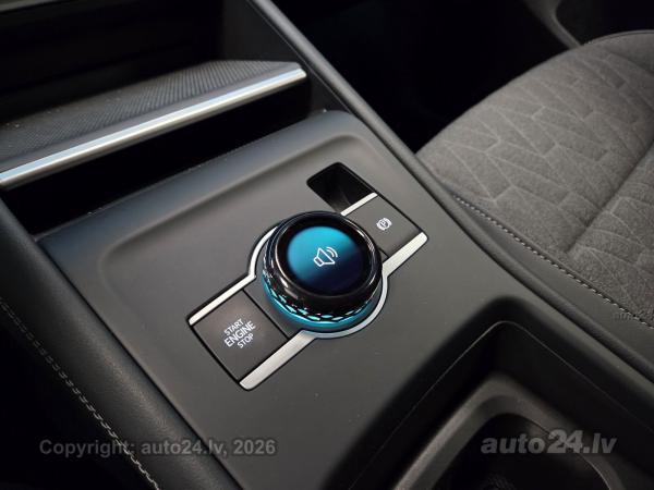 Green Volkswagen Tiguan 2024 in Tallinn, with an engine capacity of 1.50 L and mileage of 40 thousand km for 31700 €, photo 10 on AUTOMOTO.COM.LV