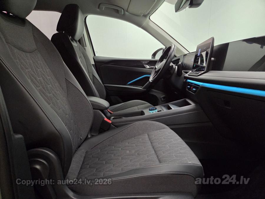Green Volkswagen Tiguan 2024 in Tallinn, with an engine capacity of 1.50 L and mileage of 40 thousand km for 31700 €, photo 16 on AUTOMOTO.COM.LV