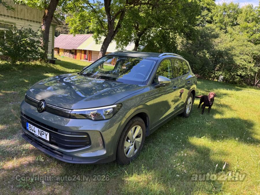 Zaļš Volkswagen Tiguan 2024 Tallina, ar dzinēja tilpumu 1.50 L un nobraukumu 36 tūkst. km par 31500 €, foto 1 vietnē AUTOMOTO.COM.LV
