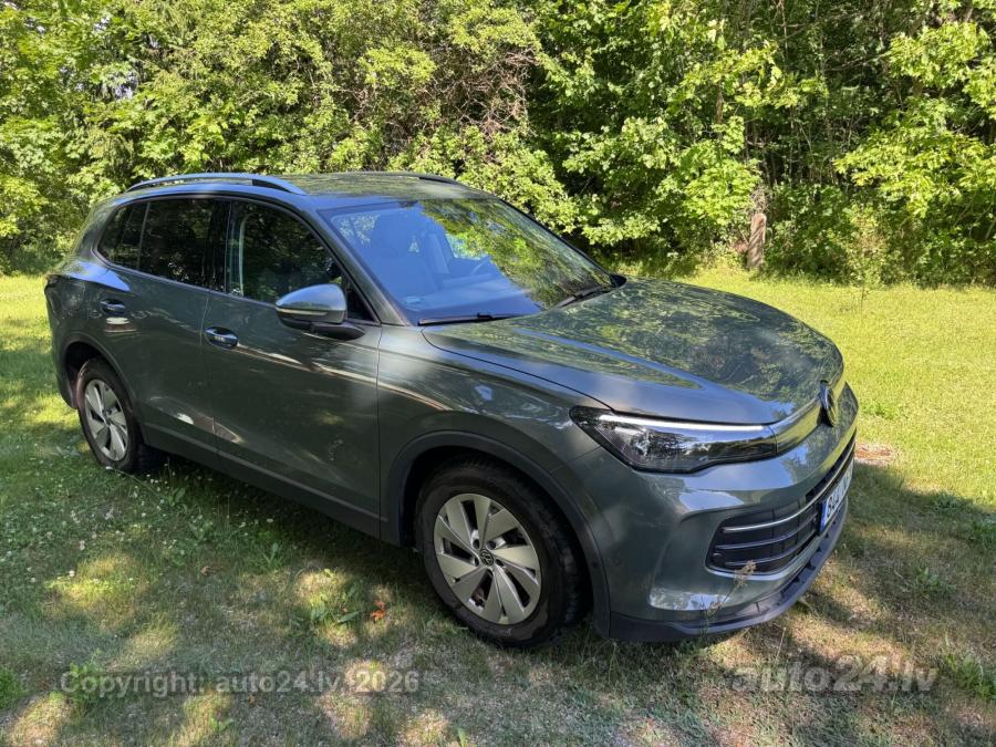 Zaļš Volkswagen Tiguan 2024 Tallina, ar dzinēja tilpumu 1.50 L un nobraukumu 36 tūkst. km par 31500 €, foto 3 vietnē AUTOMOTO.COM.LV