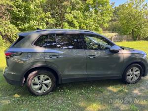 Zaļš Volkswagen Tiguan 2024 Tallina, ar dzinēja tilpumu 1.50 L un nobraukumu 36 tūkst. km par 31500 €, foto 4 vietnē AUTOMOTO.COM.LV