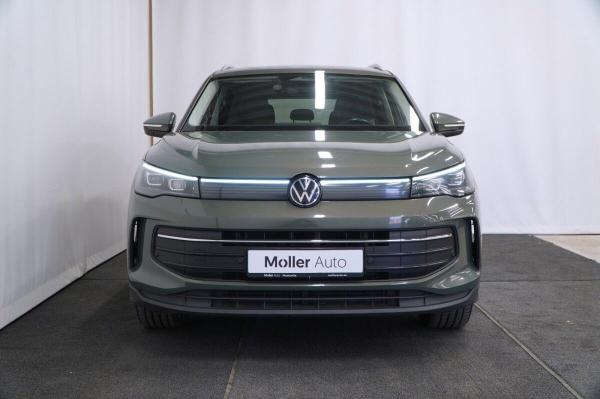 Zaļš Volkswagen Tiguan 2024 Tallina, ar dzinēja tilpumu 2.00 L un nobraukumu 117 tūkst. km par 29450 €, foto 2 vietnē AUTOMOTO.COM.LV
