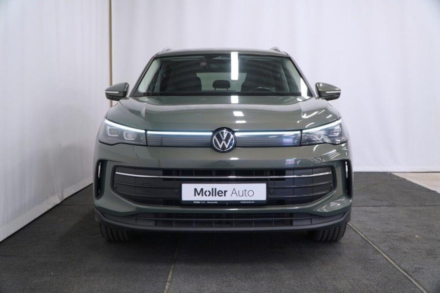 Zaļš Volkswagen Tiguan 2024 Tallina, ar dzinēja tilpumu 2.00 L un nobraukumu 117 tūkst. km par 29450 €, foto 3 vietnē AUTOMOTO.COM.LV