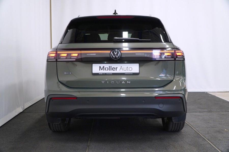 Zaļš Volkswagen Tiguan 2024 Tallina, ar dzinēja tilpumu 2.00 L un nobraukumu 117 tūkst. km par 29450 €, foto 7 vietnē AUTOMOTO.COM.LV