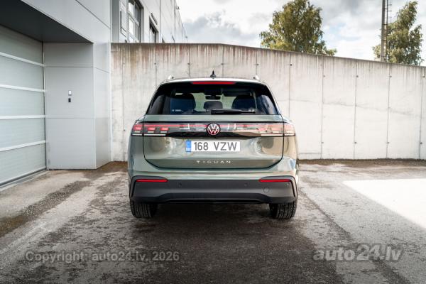 Green Volkswagen Tiguan 2025 in Tartu, with an engine capacity of 1.50 L and mileage of 9 thousand km for 35900 €, photo 6 on AUTOMOTO.COM.LV