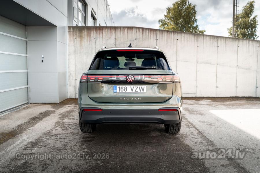Zaļš Volkswagen Tiguan 2025 Tartu, ar dzinēja tilpumu 1.50 L un nobraukumu 9 tūkst. km par 35900 €, foto 7 vietnē AUTOMOTO.COM.LV