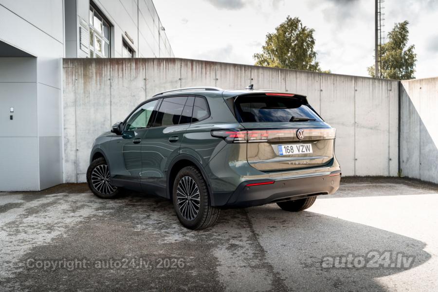 Zaļš Volkswagen Tiguan 2025 Tartu, ar dzinēja tilpumu 1.50 L un nobraukumu 9 tūkst. km par 35900 €, foto 17 vietnē AUTOMOTO.COM.LV