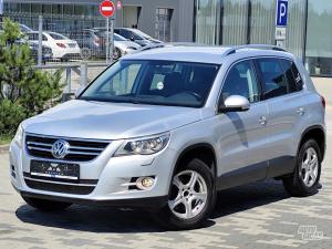 Grey Volkswagen Tiguan 2007 in Siauliai, with an engine capacity of 1.40 L and mileage of 241 thousand km for 4800 €, photo 2 on AUTOMOTO.COM.LV