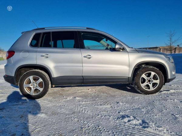 Grey Volkswagen Tiguan 2007 in Siauliai, with an engine capacity of 1.39 L and mileage of 241 thousand km for 4800 €, photo 10 on AUTOMOTO.COM.LV