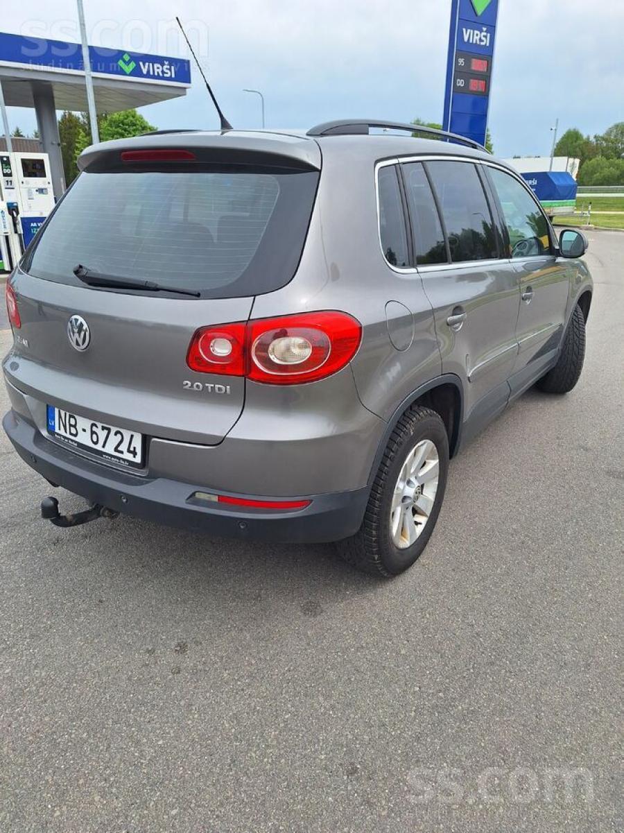 Grey Volkswagen Tiguan 2007 in Riga, with an engine capacity of 2.00 L and mileage of 337 thousand km for 4100 €, photo 5 on AUTOMOTO.COM.LV