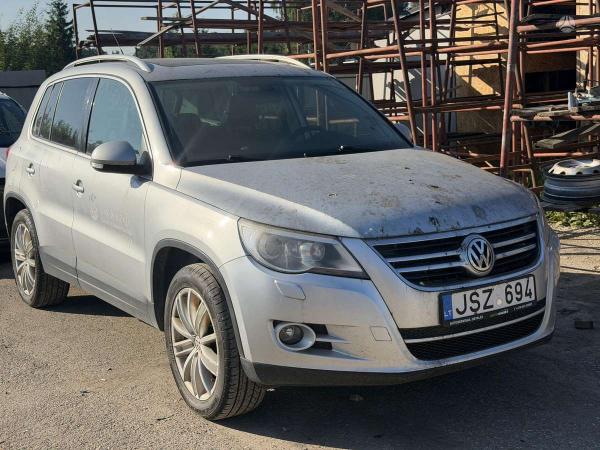 Pelēks Volkswagen Tiguan 2007 Šauļi, ar dzinēja tilpumu 1.97 L un nobraukumu 343 tūkst. km par 2100 €, foto 1 vietnē AUTOMOTO.COM.LV