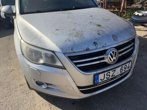 Grey Volkswagen Tiguan 2007 in Siauliai, with an engine capacity of 1.97 L and mileage of 343 thousand km for 2100 €, photo 3 on AUTOMOTO.COM.LV