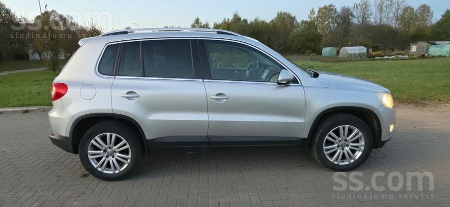 Pelēks Volkswagen Tiguan 2007 Kuldīga, ar dzinēja tilpumu 2.00 L un nobraukumu 349 tūkst. km par 4399 €, foto 4 vietnē AUTOMOTO.COM.LV