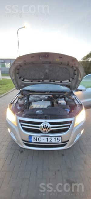 Pelēks Volkswagen Tiguan 2007 Kuldīga, ar dzinēja tilpumu 2.00 L un nobraukumu 349 tūkst. km par 4399 €, foto 25 vietnē AUTOMOTO.COM.LV