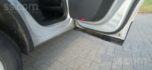 Pelēks Volkswagen Tiguan 2007 Kuldīga, ar dzinēja tilpumu 2.00 L un nobraukumu 349 tūkst. km par 4399 €, foto 33 vietnē AUTOMOTO.COM.LV