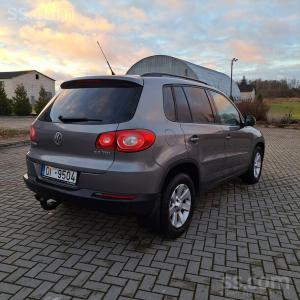 Grey Volkswagen Tiguan 2008 in Rezekne, with an engine capacity of 2.00 L and mileage of 0 thousand km for 5950 €, photo 3 on AUTOMOTO.COM.LV