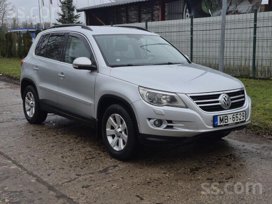 Pelēks Volkswagen Tiguan 2008 Rīga, ar dzinēja tilpumu 2.00 L un nobraukumu 0 tūkst. km par 5000 €, foto 3 vietnē AUTOMOTO.COM.LV