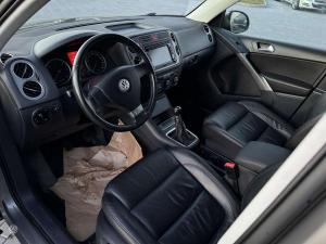 Grey Volkswagen Tiguan 2008 in Telschi, with an engine capacity of 1.97 L and mileage of 255 thousand km for 5500 €, photo 13 on AUTOMOTO.COM.LV