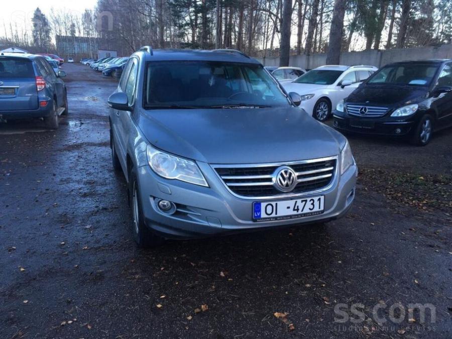 Grey Volkswagen Tiguan 2008 in Riga, with an engine capacity of 2.00 L and mileage of 199 thousand km for 4990 €, photo 1 on AUTOMOTO.COM.LV