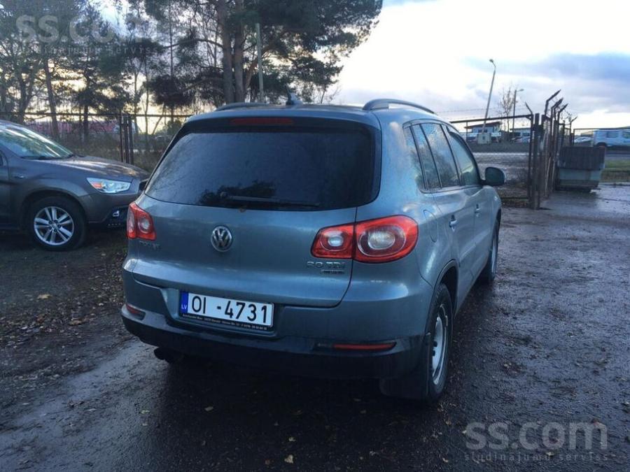 Grey Volkswagen Tiguan 2008 in Riga, with an engine capacity of 2.00 L and mileage of 199 thousand km for 4990 €, photo 5 on AUTOMOTO.COM.LV