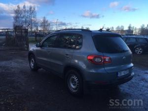 Grey Volkswagen Tiguan 2008 in Riga, with an engine capacity of 2.00 L and mileage of 199 thousand km for 4990 €, photo 6 on AUTOMOTO.COM.LV