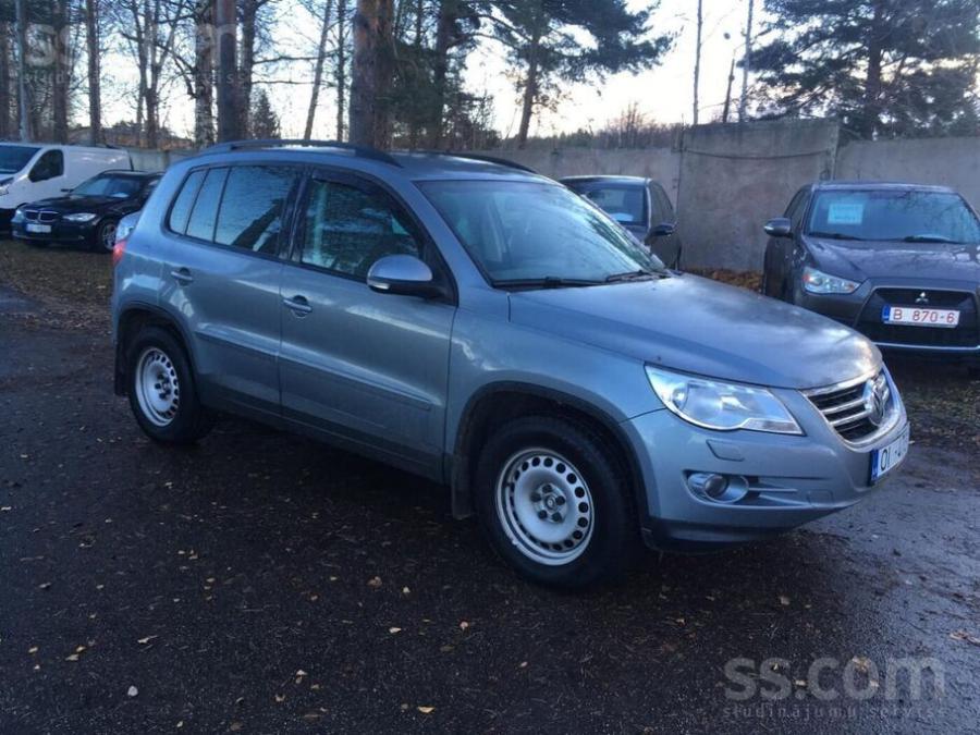 Grey Volkswagen Tiguan 2008 in Riga, with an engine capacity of 2.00 L and mileage of 199 thousand km for 4990 €, photo 9 on AUTOMOTO.COM.LV